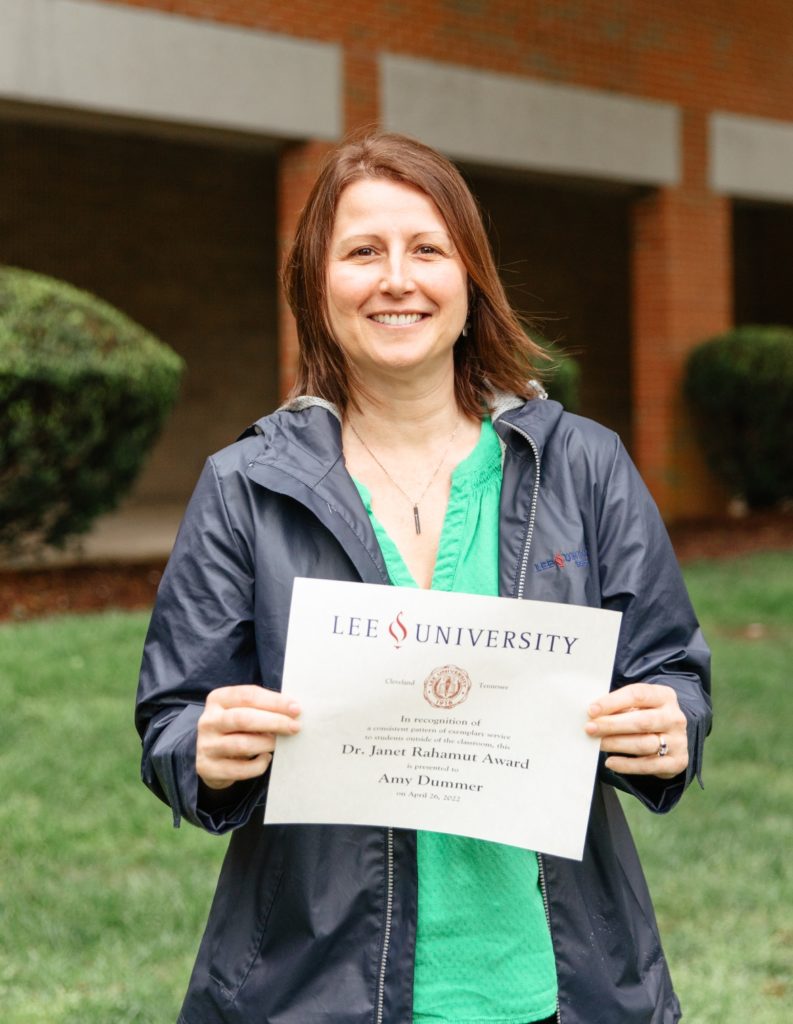 Dummer Receives 2022 Janet Rahamut Award - Lee University
