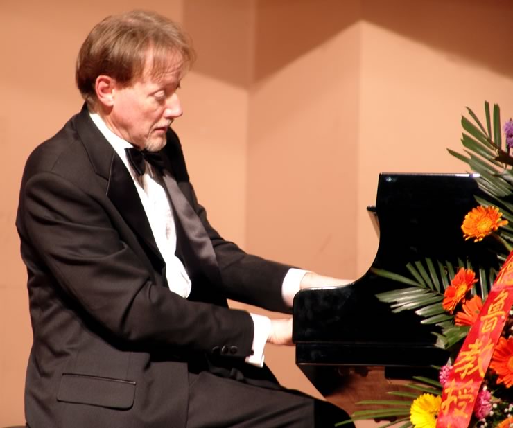 Willis to Continue Lee’s Performing Arts Series - Lee University