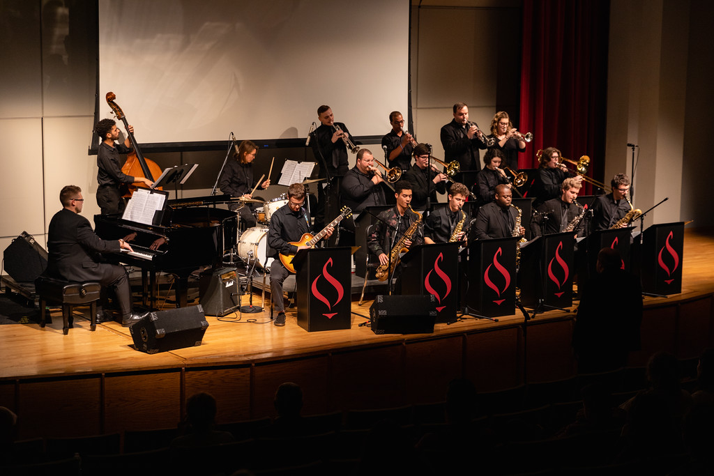 Dixon Center - Lee University