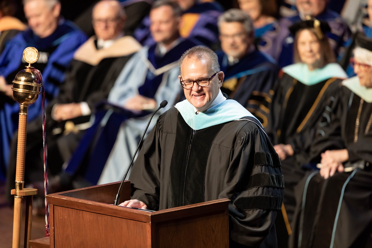 Hayes Challenges Grads at Saturday’s Commencement - Lee University