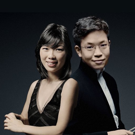 Huang Lee Clothes