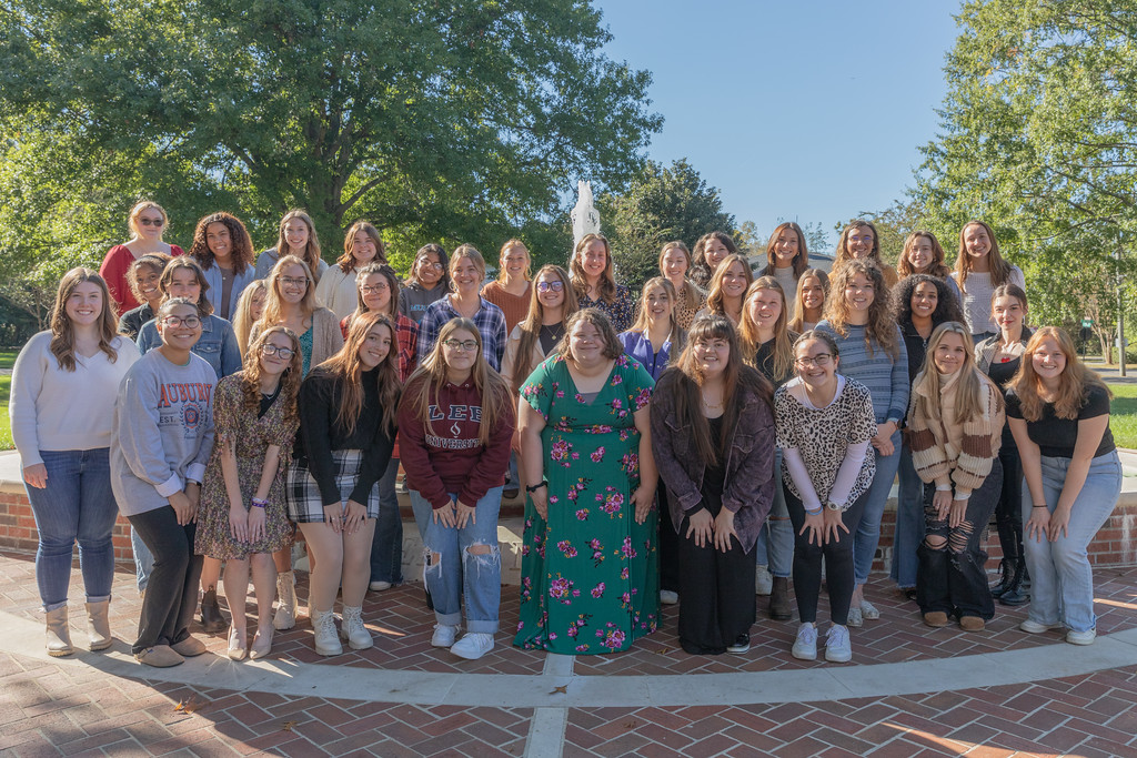 Lee Honors Lettie Pate Whitehead Scholars - Lee University