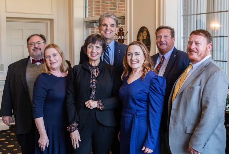 O’Bannon Family Gives Generous Gift, Hosts Lectures - Lee University