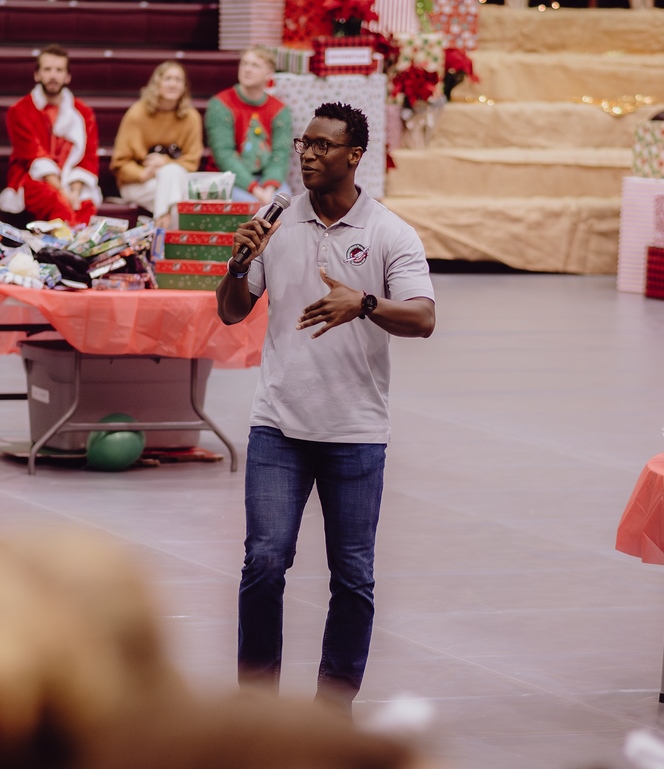 Students Pack Boxes for Operation Christmas Child - Lee University