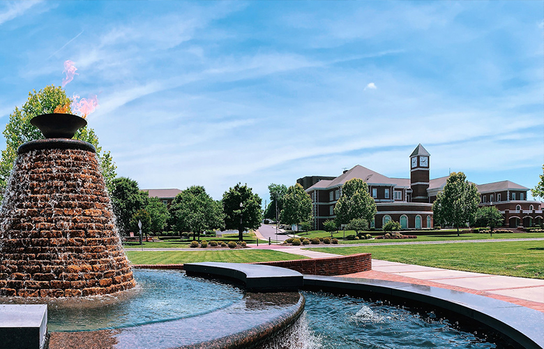 Freshman Students - Lee University