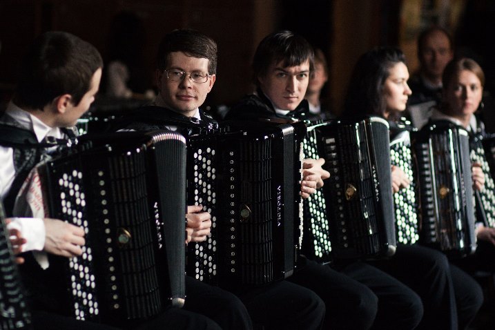 Accordion Virtuosi Returns to Perform for Lee’s Presidential Concert ...